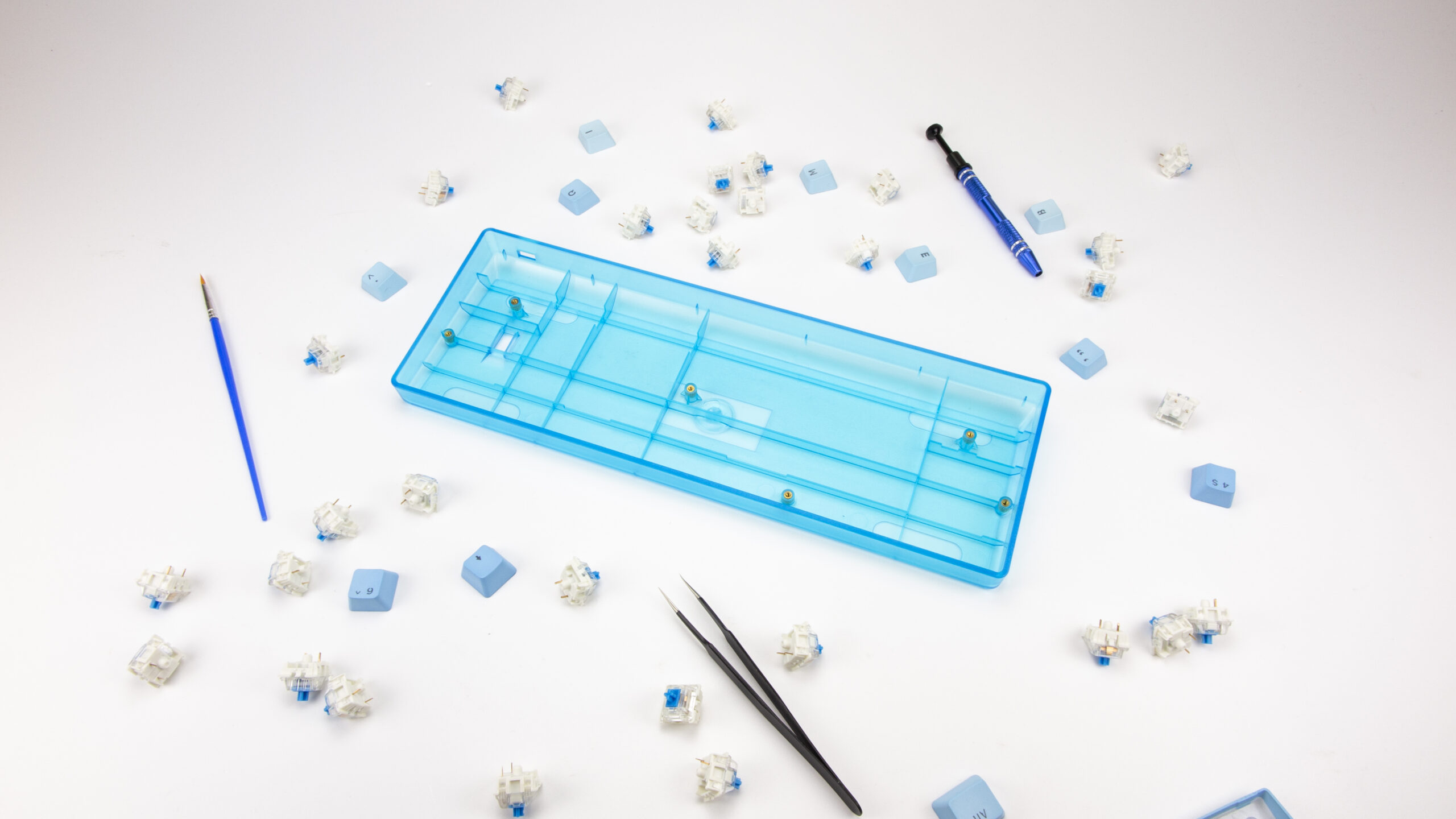 Mechanical Keyboard 60% Plastic Case Blue Transparent | Reelag